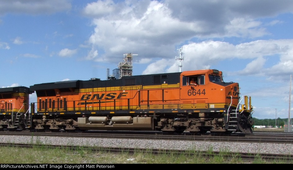 BNSF 6644